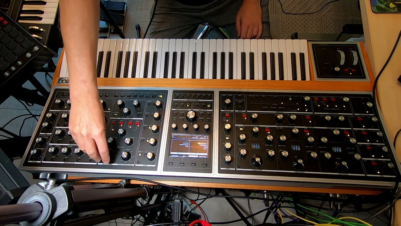 MOOG ONE: its great Sequencer - YouTube