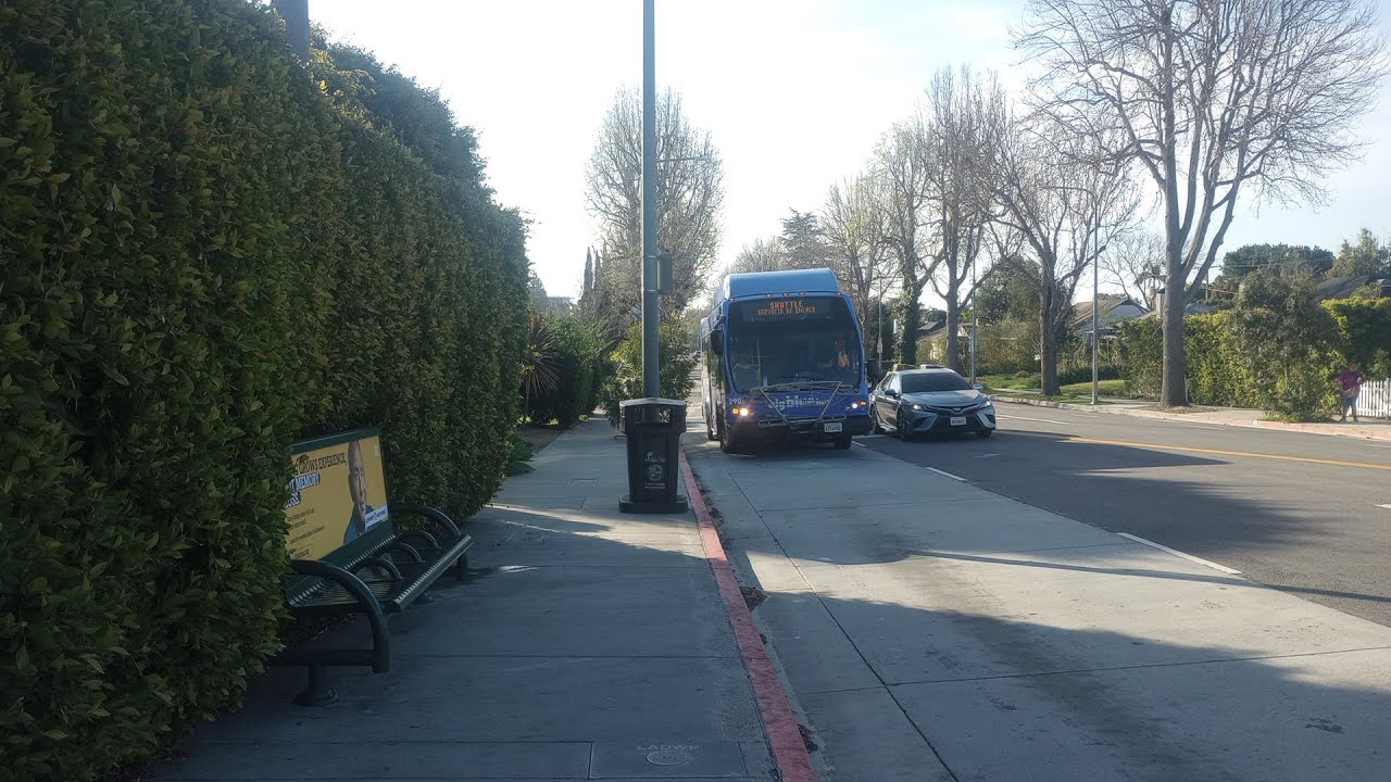 2012 Santa Monica Big Blue Bus ENC EZ RIDER II BRT 2906 - YouTube