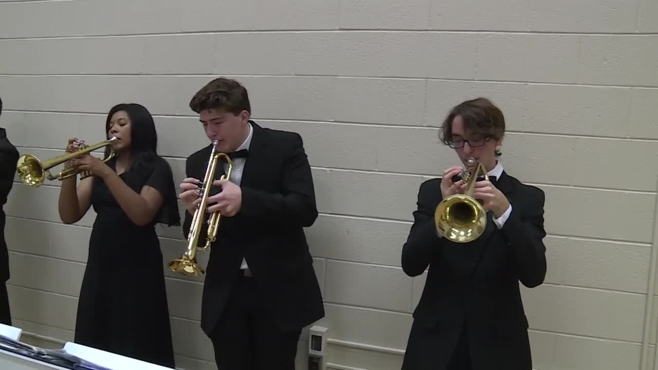 "Santa Baby" by the Smithfield High School Jazz Band - YouTube