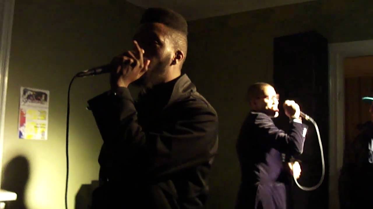 Adam Tensta - Ok Wow - live at Fontänhuset - Stockholm 2010 - YouTube