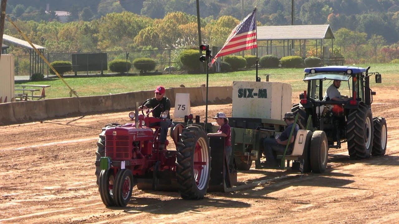 Classic Tractor Pulling 2024: 4,000lb. and 4,500lb. Classes At Delta ...