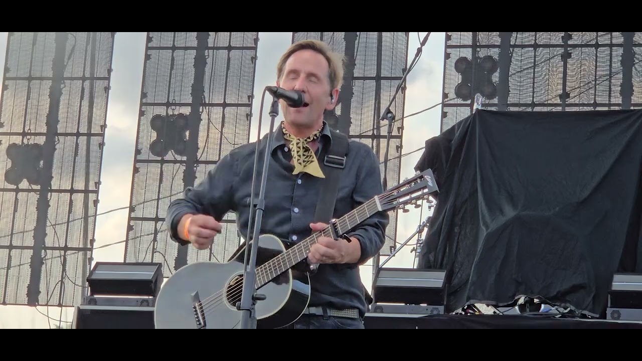 Martin Smith - Joy (Uprise Festival) - YouTube