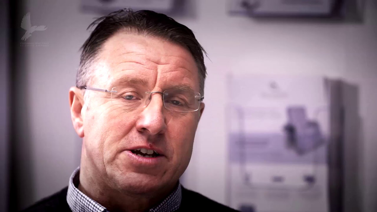 John Davies Recliners - Menter / Enterprise - YouTube