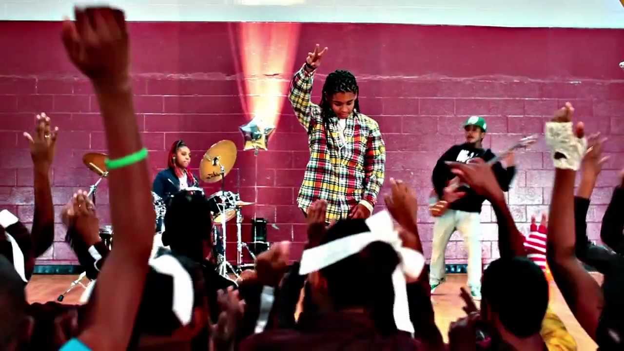 Pizim - To The Max (Official Video)(Follow Me @IamPizim) - YouTube