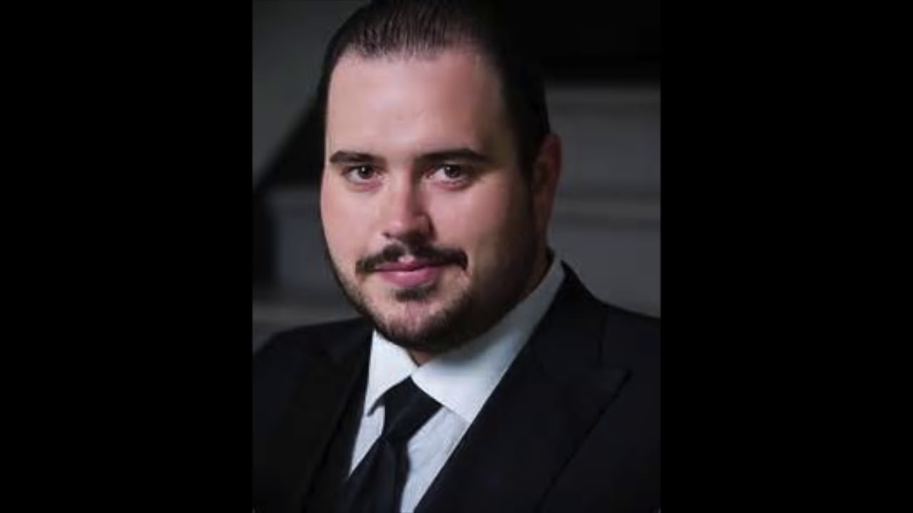 Eric Barry sings 'The Prologue' from The Turn of the Screw - YouTube