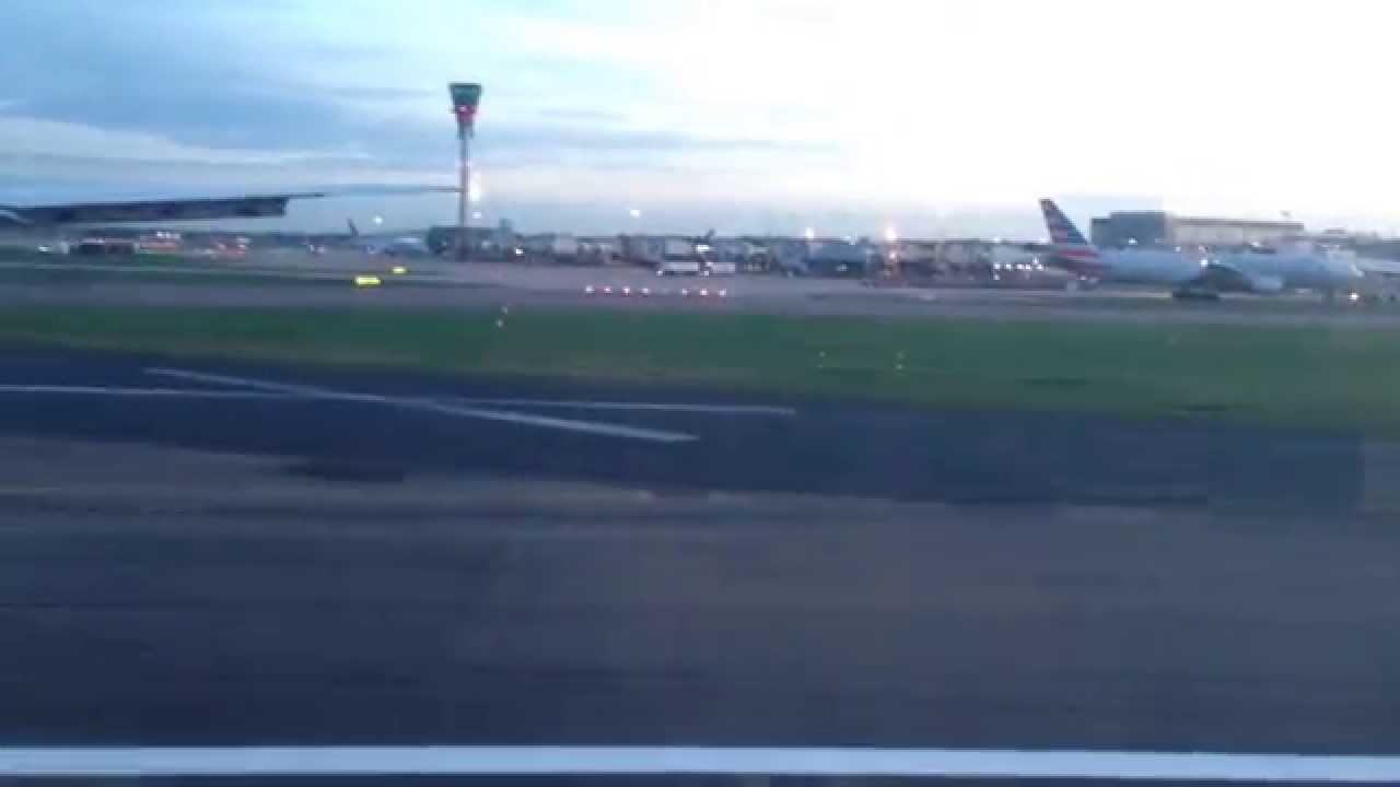 Landing American Airlines Boeing B77W in London-Heathrow - YouTube