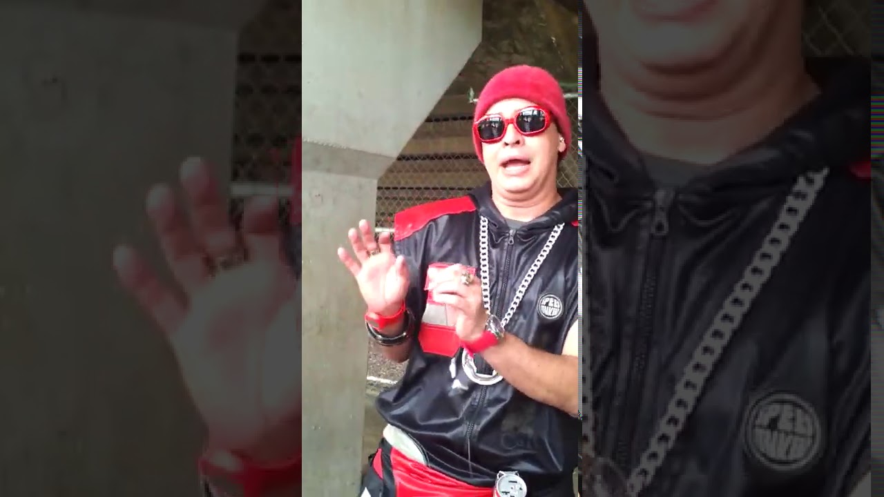TONY MENENDEZ COREOGRAFO CUBANO CON AGUSTÍN DIGITAL - YouTube