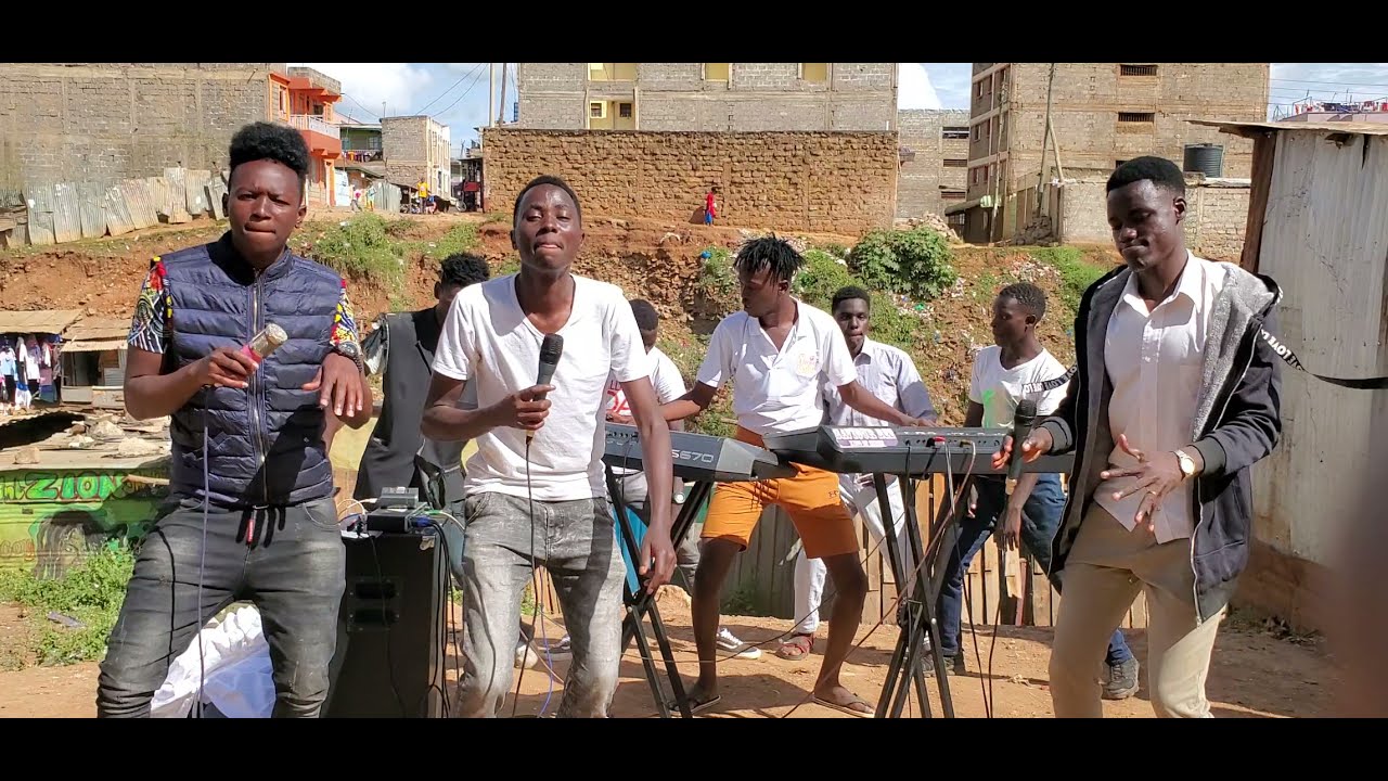 seben to the world saviour bee on the keyboard - YouTube