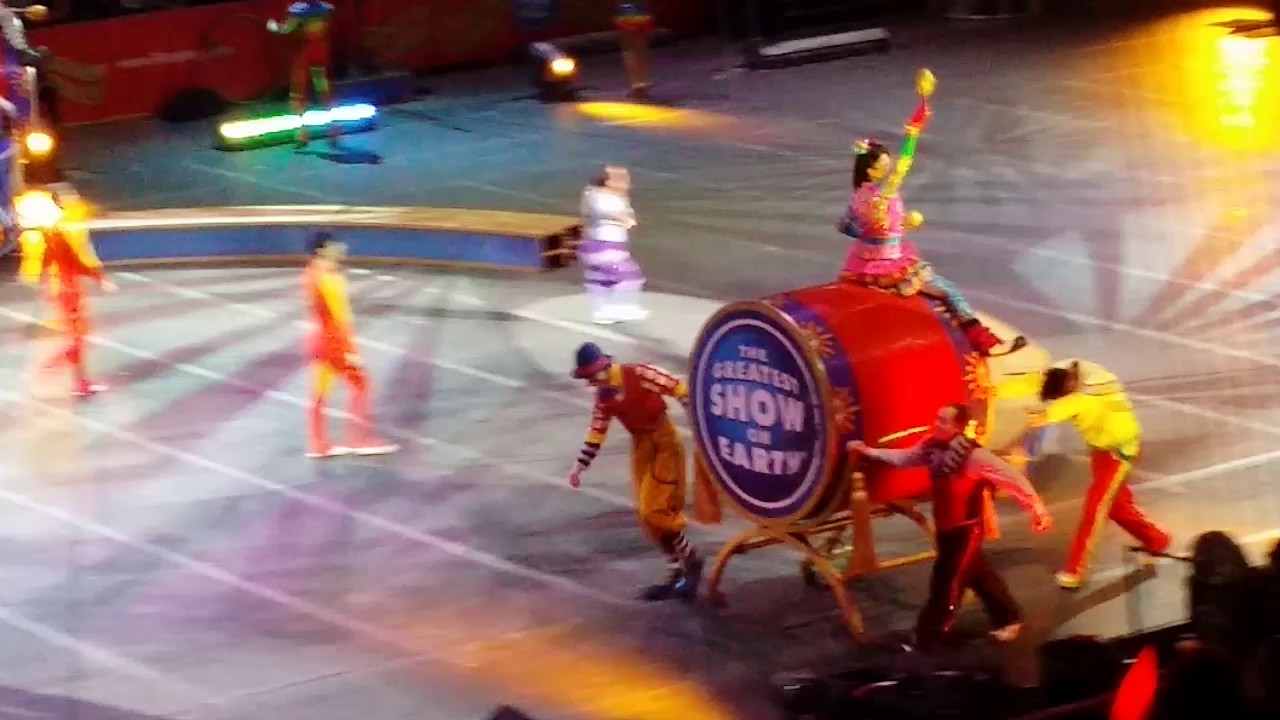 Ringling Bro Circus Final Shows, Legends 1/9 - YouTube