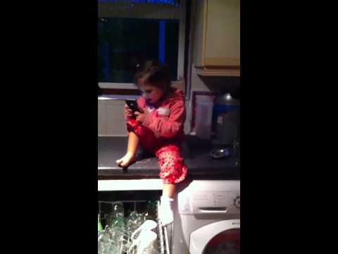 Anne Annemi Ozledim / I Miss My Nan