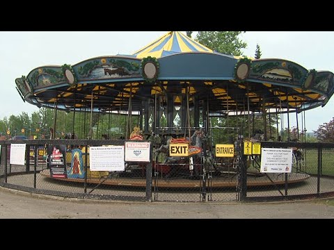 VIDEO: New canopy added to Chippewa Park carousel - TBNewsWatch.com