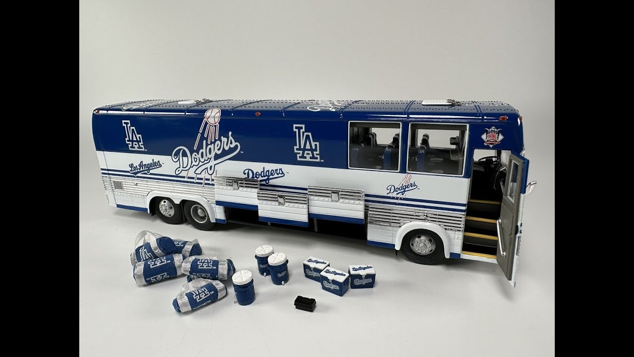 Danbury Mint Los Angeles Dodgers Baseball Team MLB Travel Bus 1:24 ...