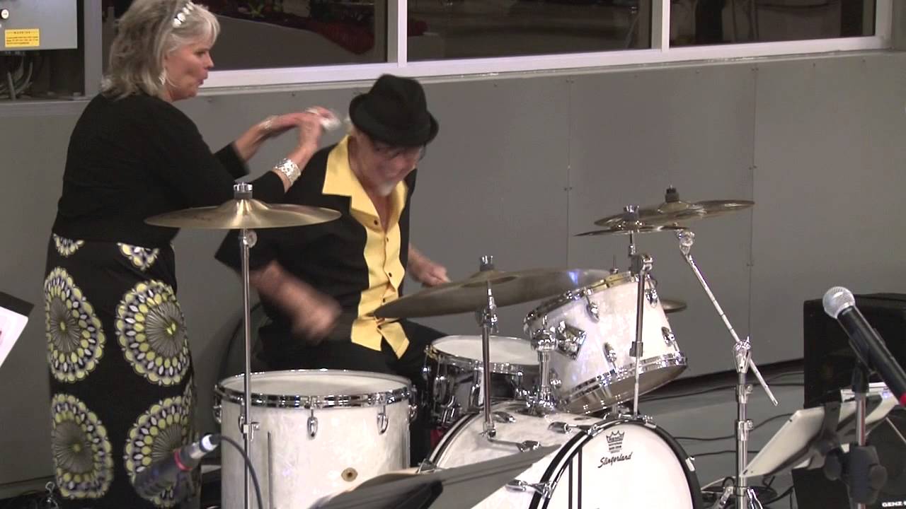 Best drum solo and dropped stick recovery ever -- Brian Kilman - YouTube