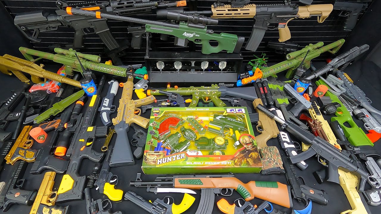 New Toy Hunter Weapons And Equipment Set, Sniper Rifles, Desert Eagles ...
