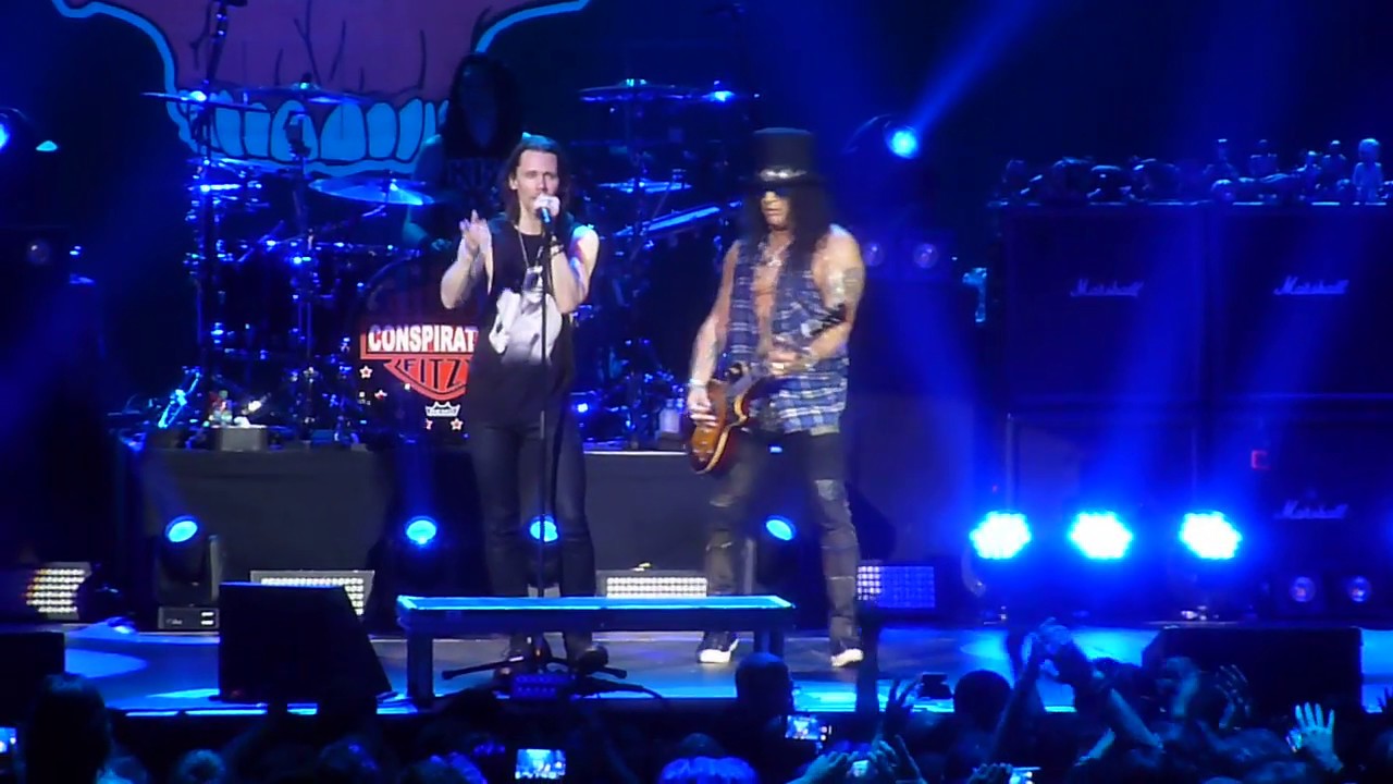 SLASH - By the Sword - Paris 2019 - YouTube