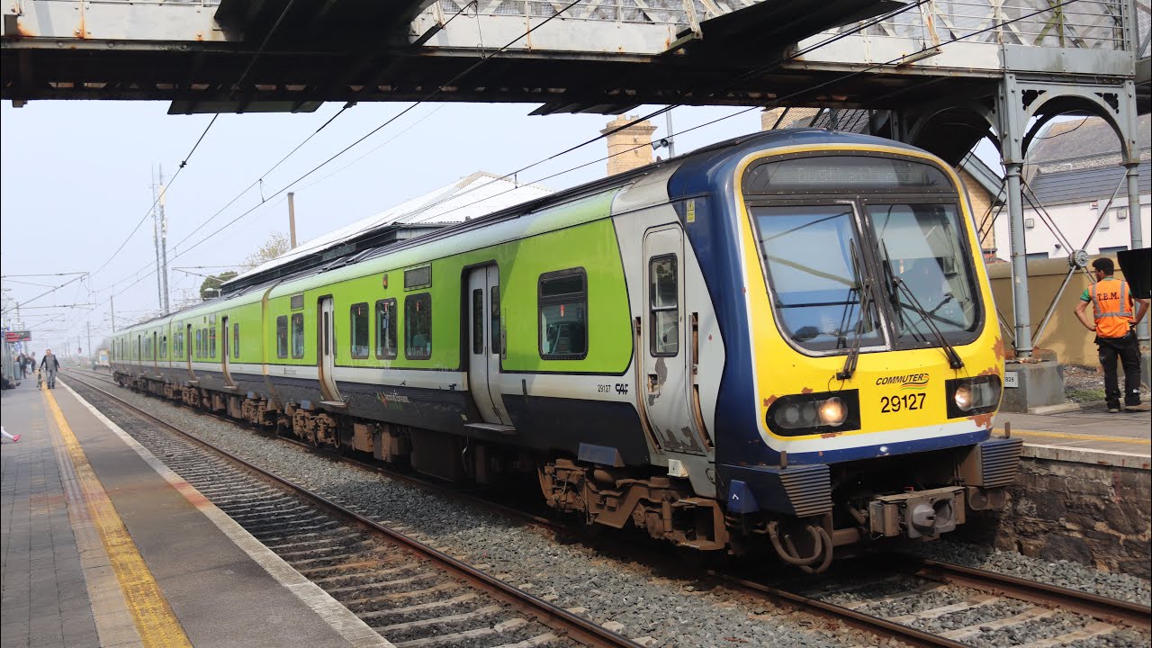 Irish Rail 29000 Class DMU 29127 - Malahide Station, Dublin - YouTube