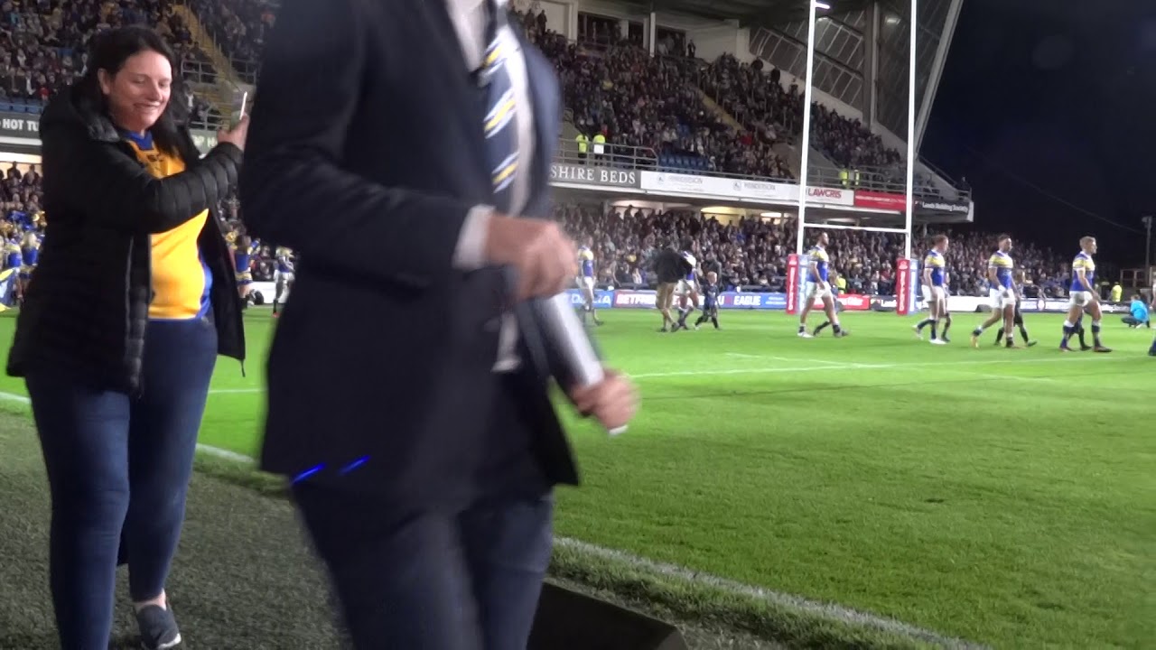 Leeds Underdogs walking out with the Leeds Rhinos - YouTube