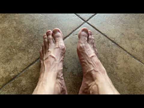 Sexy Male Feet - Male Foot Fetish