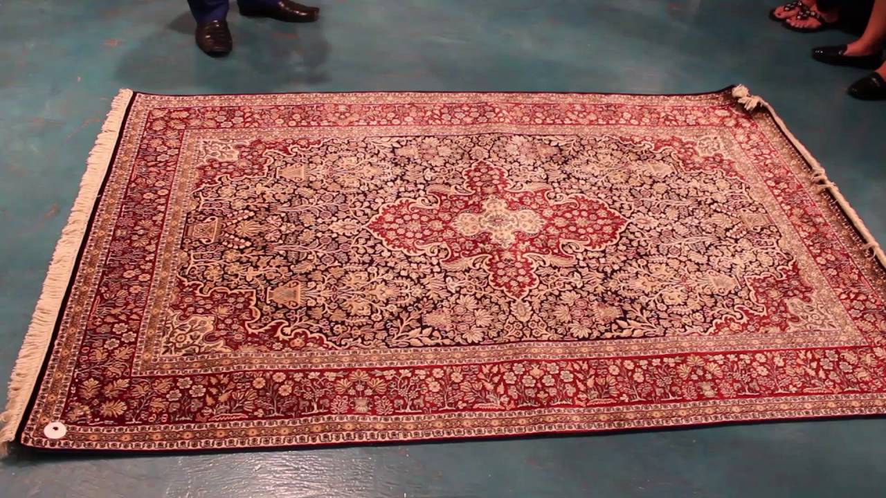 Silk carpets of Saga World Dubai - YouTube
