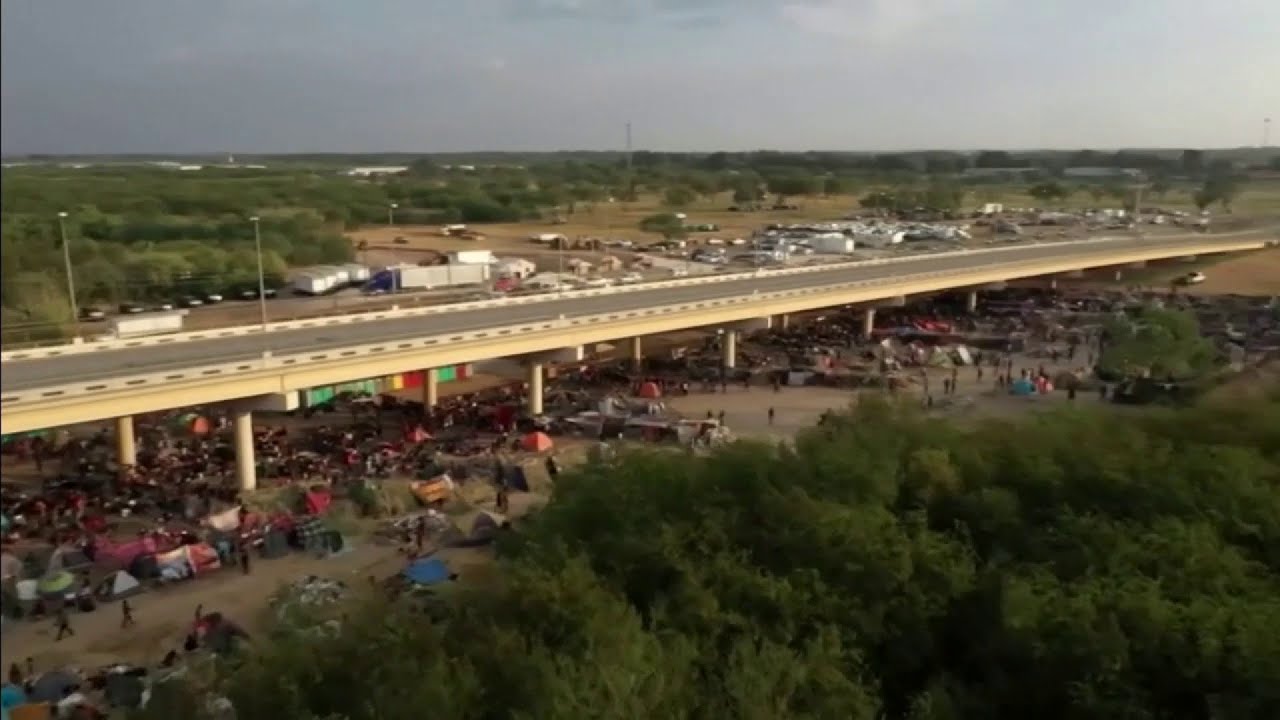 Video shows Haitian migrants' encampment in Texas-Mexico border - YouTube
