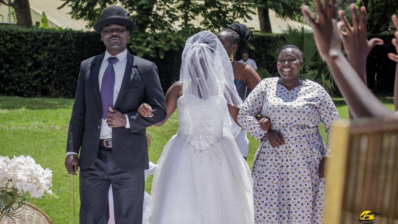 ASSIS DANCERS_MAUA TUMDO(OFFICIAL VIDEO) - YouTube