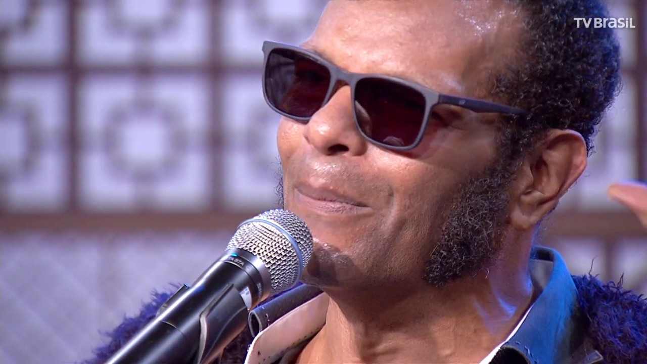 Poeta Nicolas Behr e banda Seu Preto participam do Antenize | Programa ...