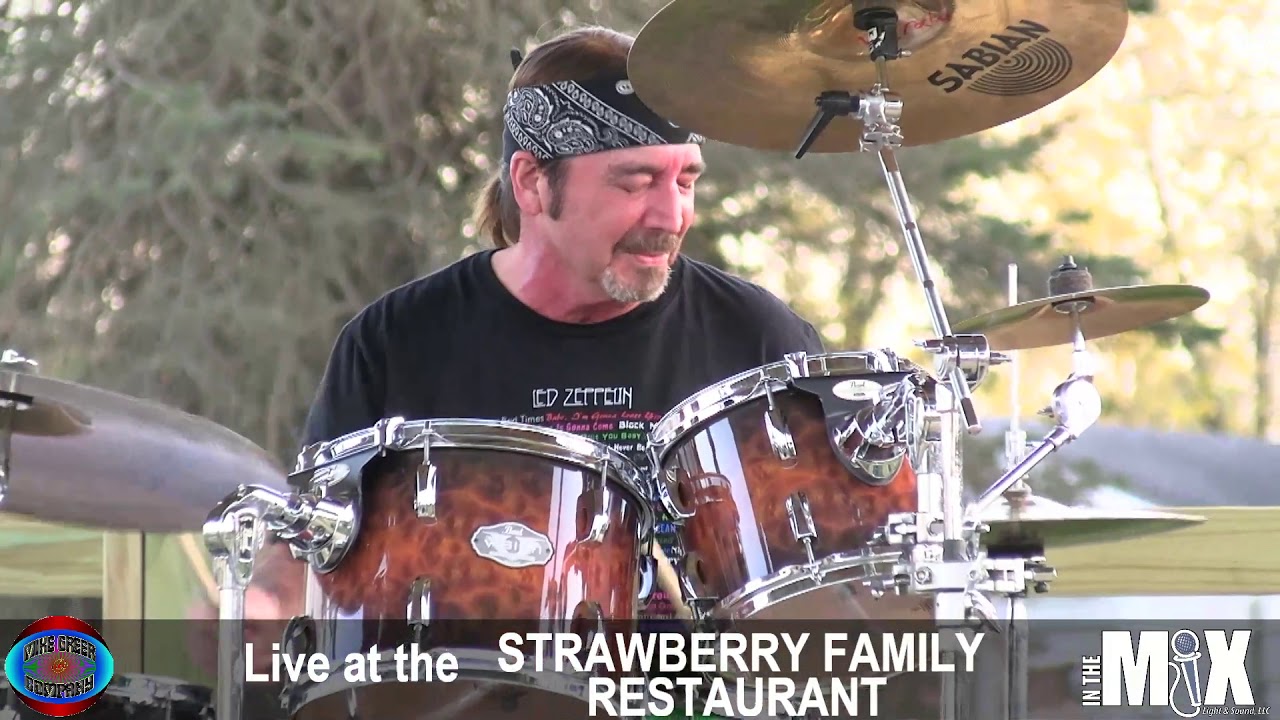 Set 3 Mike Greer and Company at the Strawberry Family Restaurant - YouTube