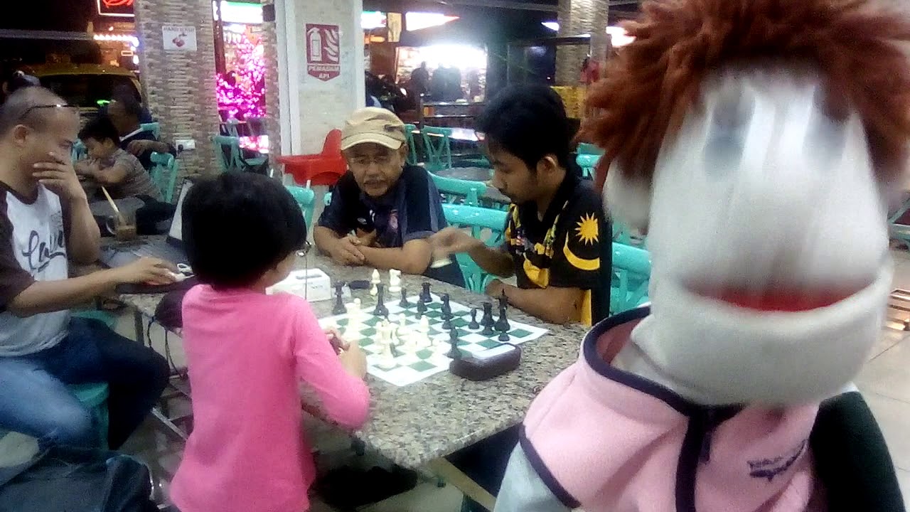 Puppet Motivasi EP 2 - CHECKMATE ! MEH MAIN CATUR ! - YouTube