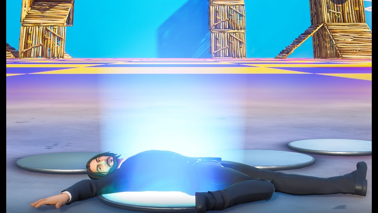 Fortnite Gameplay with a dumb death at the end - YouTube