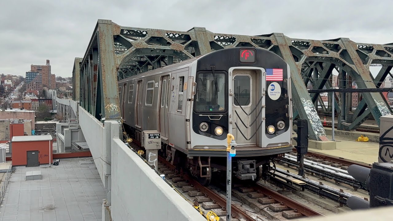 R160 & R179 (F) & (G) train action at Smith 9th st. - YouTube