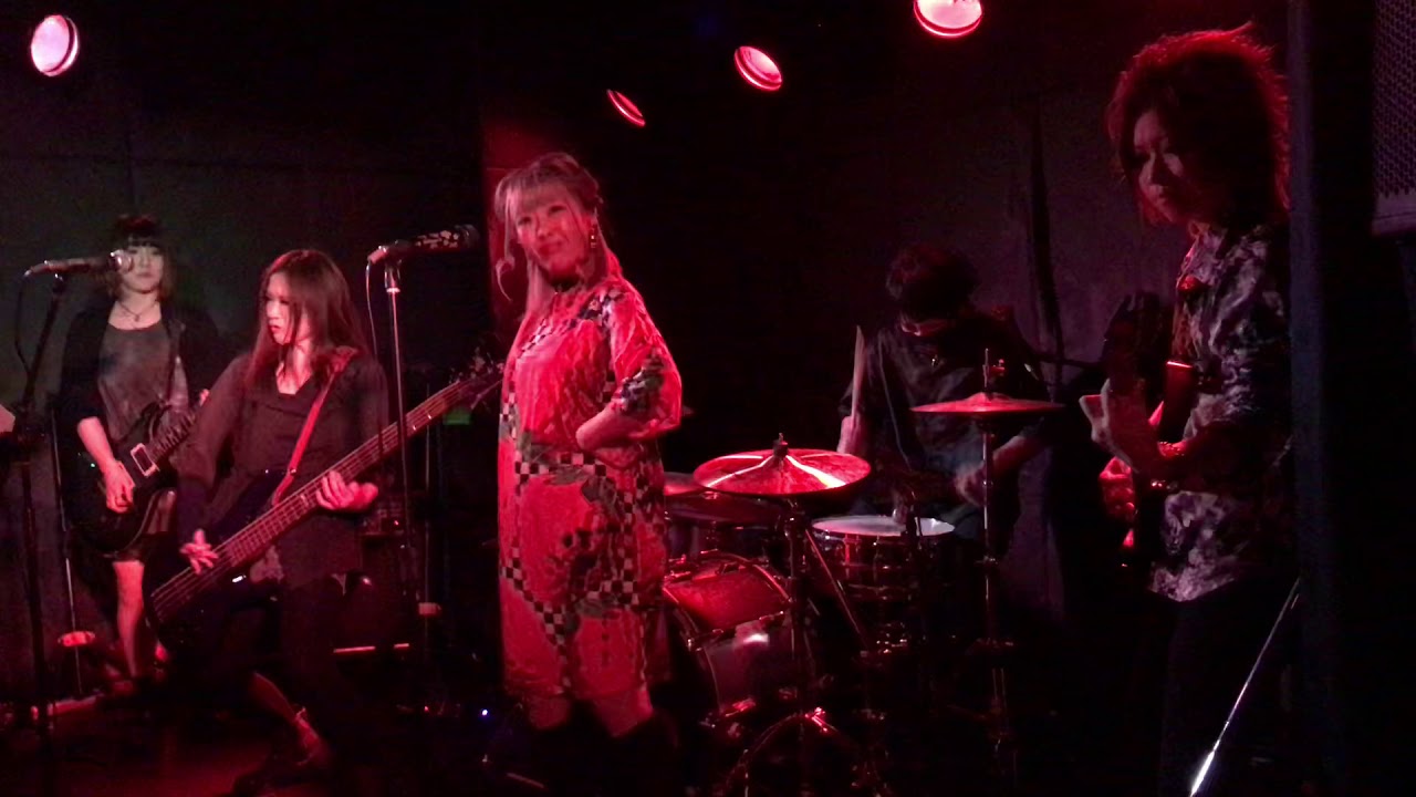 brand new idol BiSH cover smack baby smack - YouTube