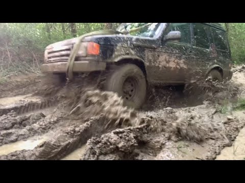 Land Rover Discovery 4x4 Mudding - YouTube