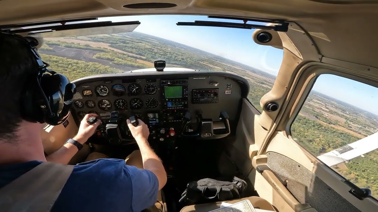 Cessna 172 Flight Training #39 - YouTube