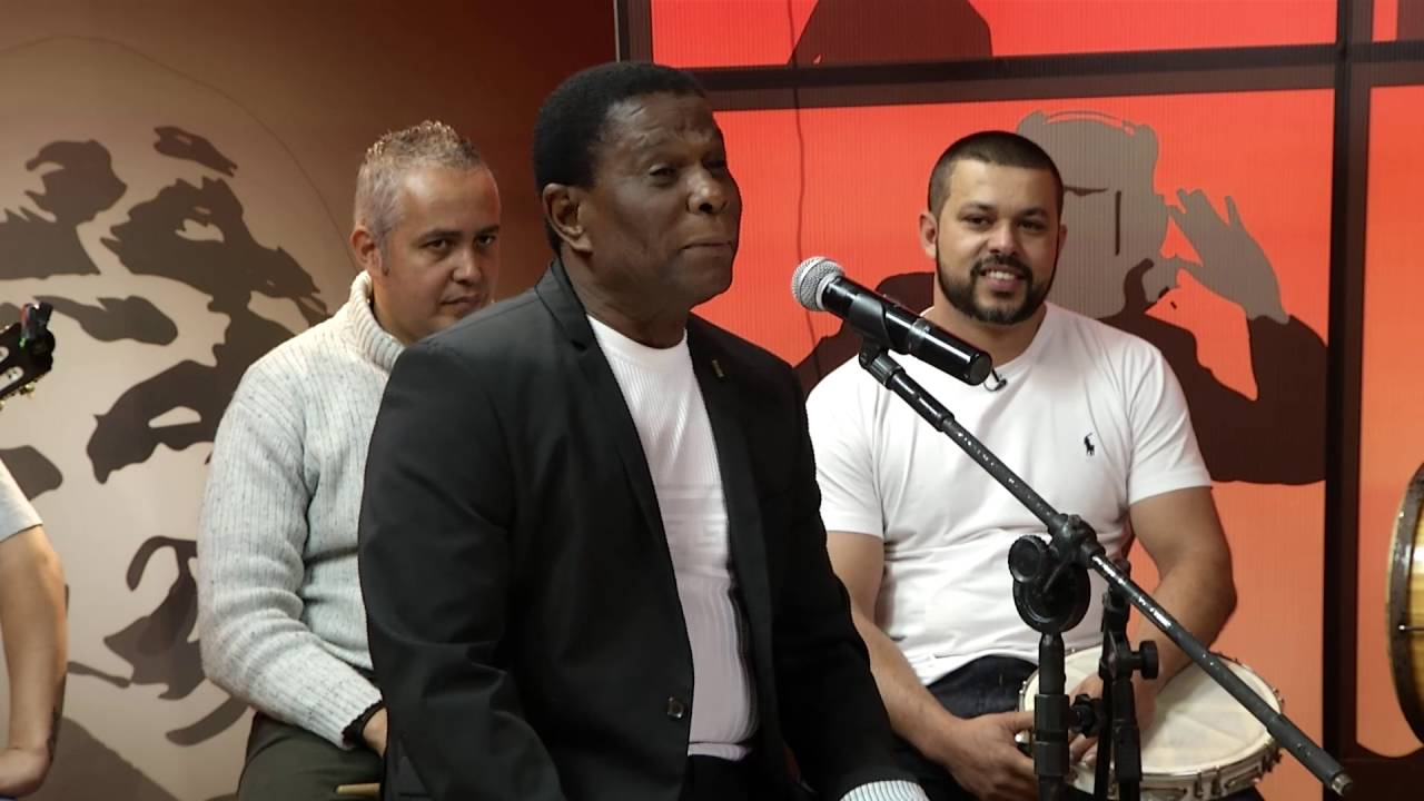 É10 - PGM 209 - NEGUINHO DA BEIJA FLOR, RONALD RIOS E LOLA MELNICK ...