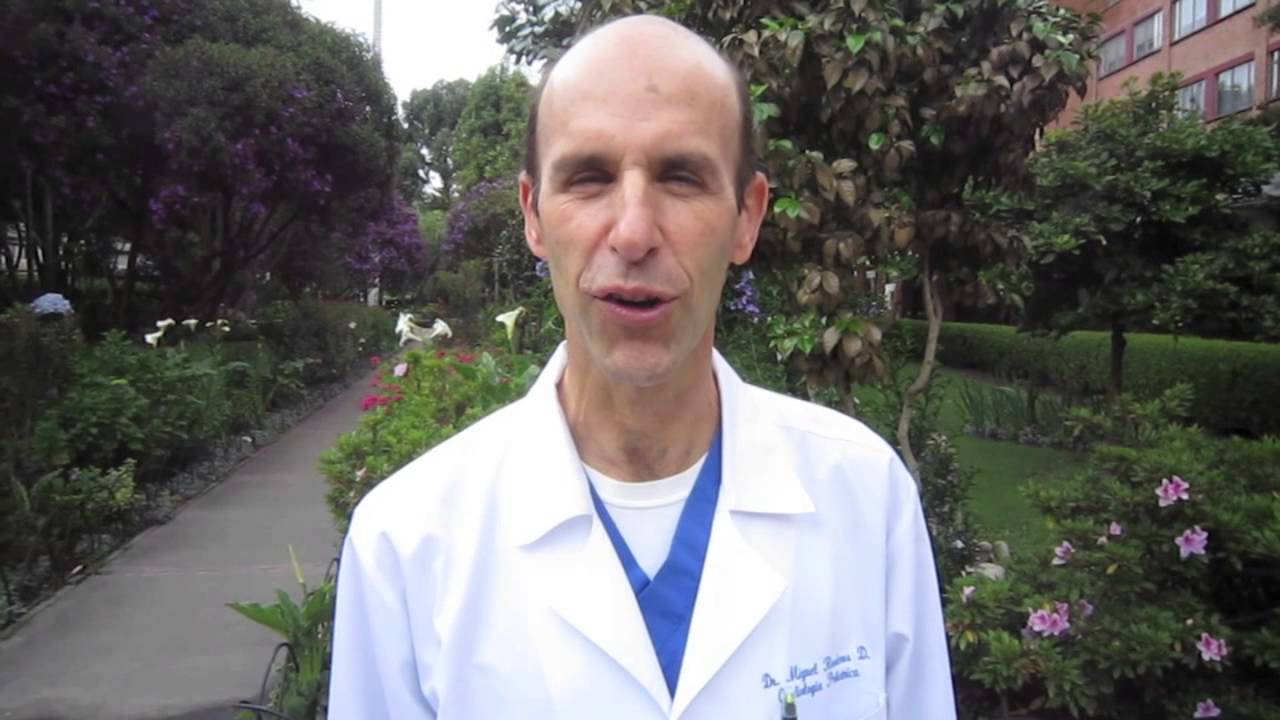 Felicitaciones del Dr. Miguel Ronderos por los 40 años de la FCI - YouTube