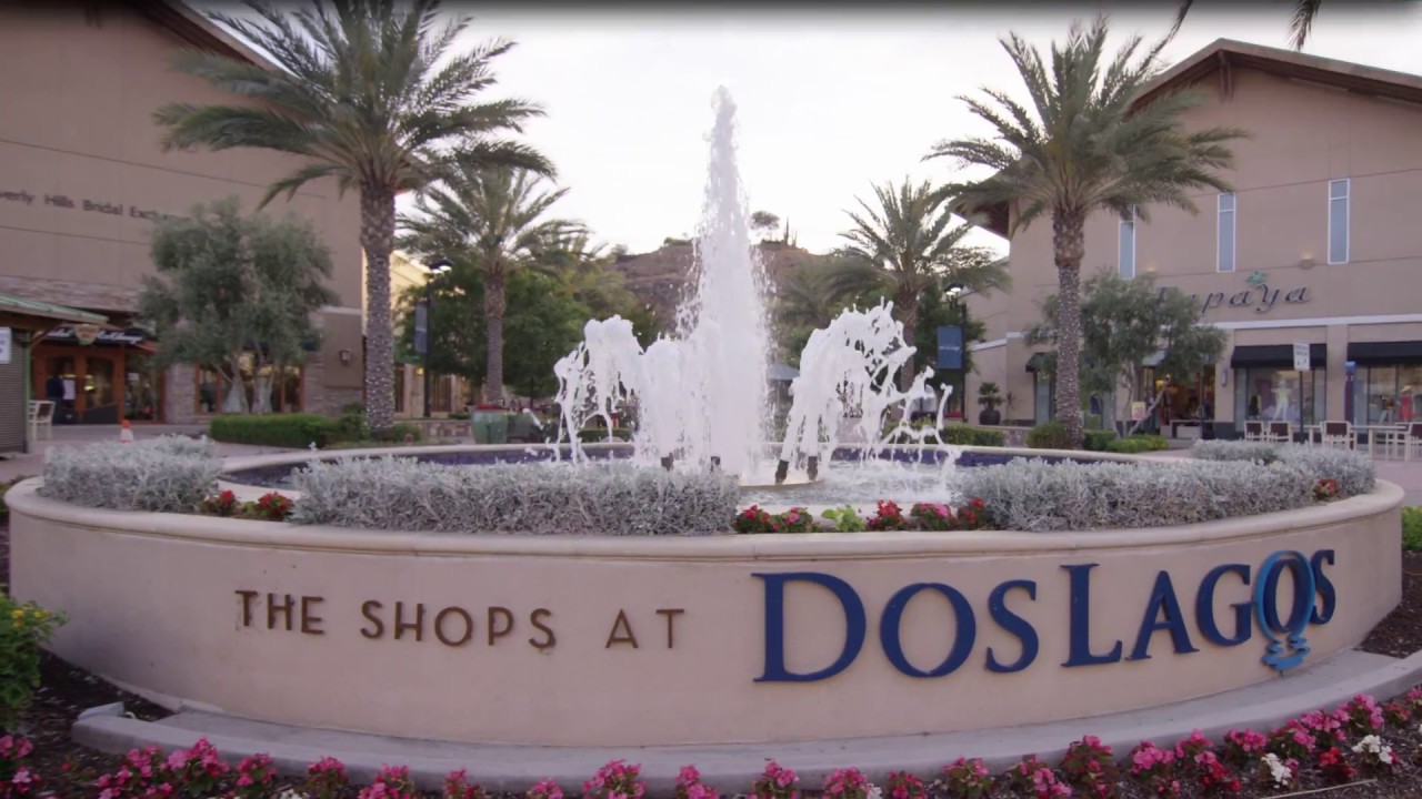 Dos Lagos Shopping Center