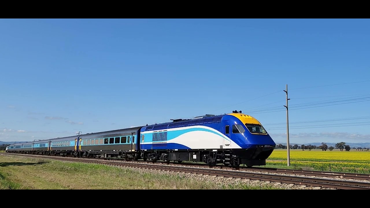 Sydney to Melbourne XPT at Illabo, NSW, Australia. - YouTube