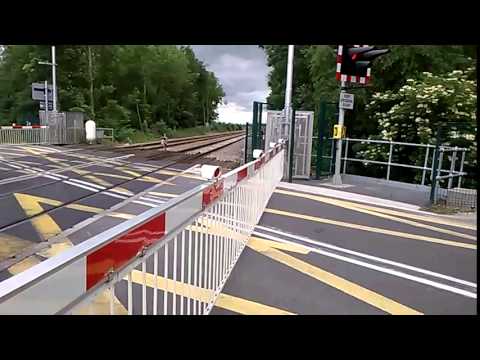Metheringham Station Level Crossing (17/06/15) - YouTube