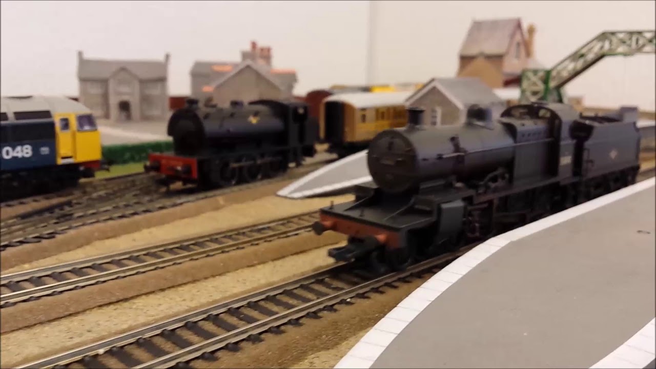 Bachmann 31-012 BR Class 7f Loco No. 53810 BR Black Late Crest ...