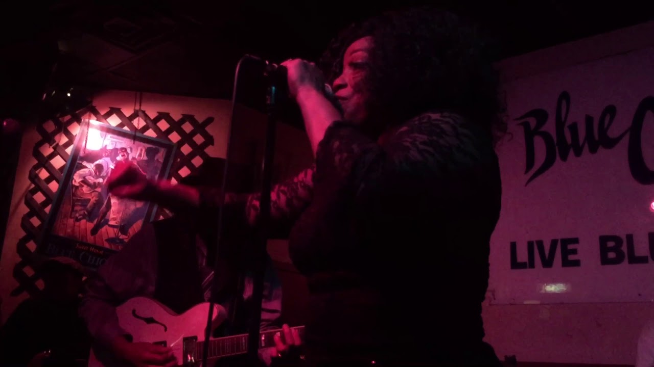 Demetria Taylor & John Primer @ Blue Chicago - YouTube
