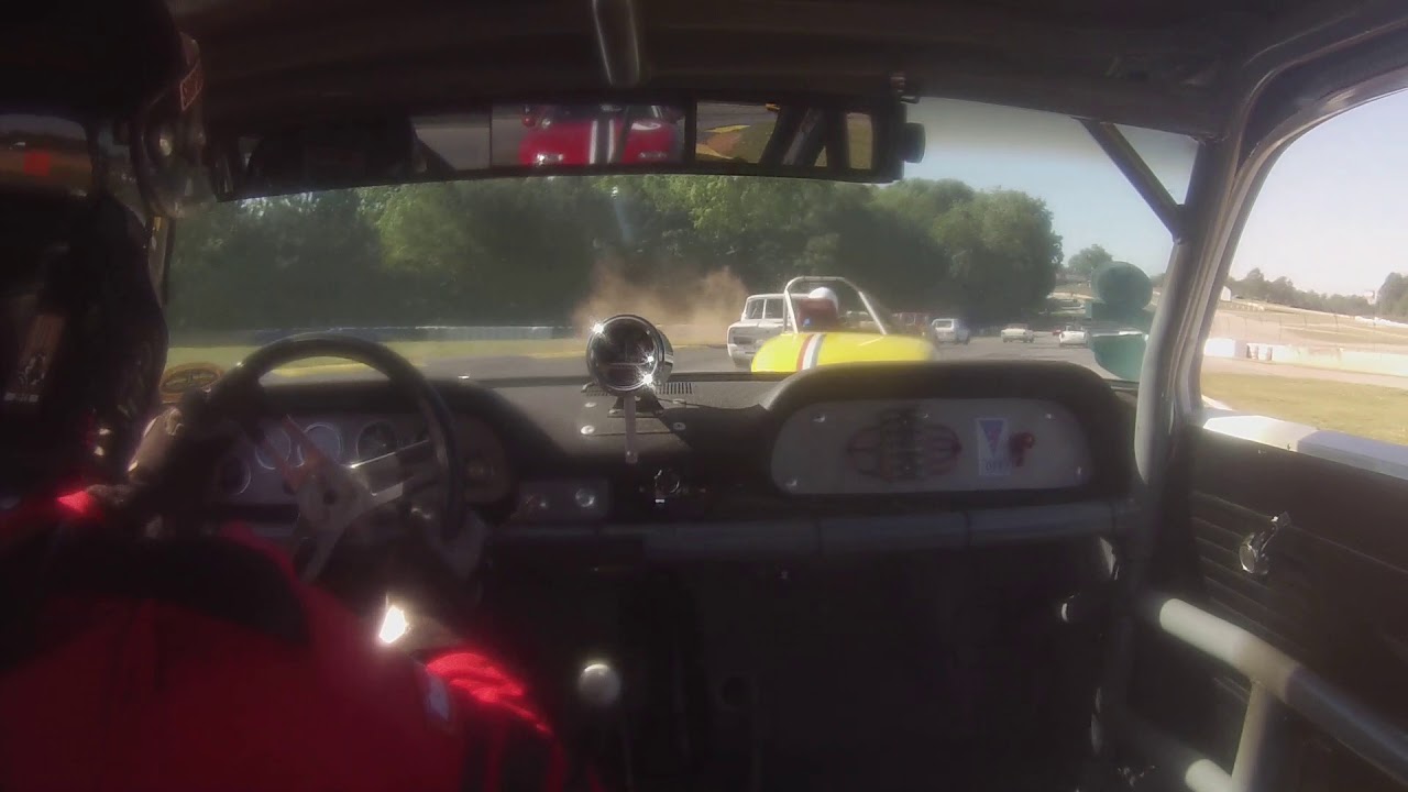 Corvair racing - YouTube