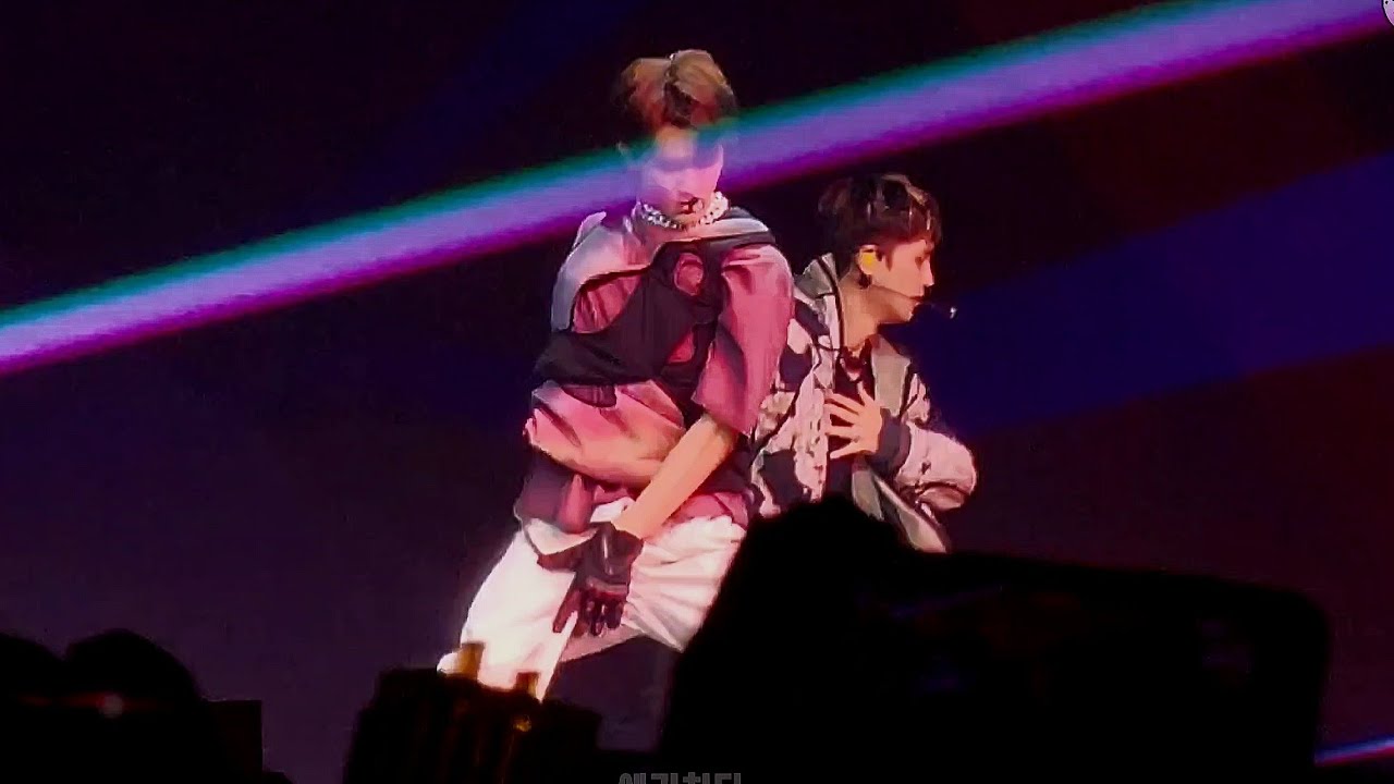 [220916] 질주 컴백 쇼케이스 | Faster 마크 직캠 • NCT127 MARK - YouTube