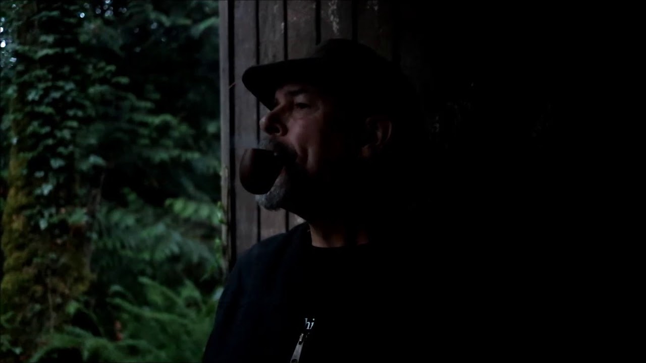 Rainy Evening Early Fall Pipe Smoke - YouTube
