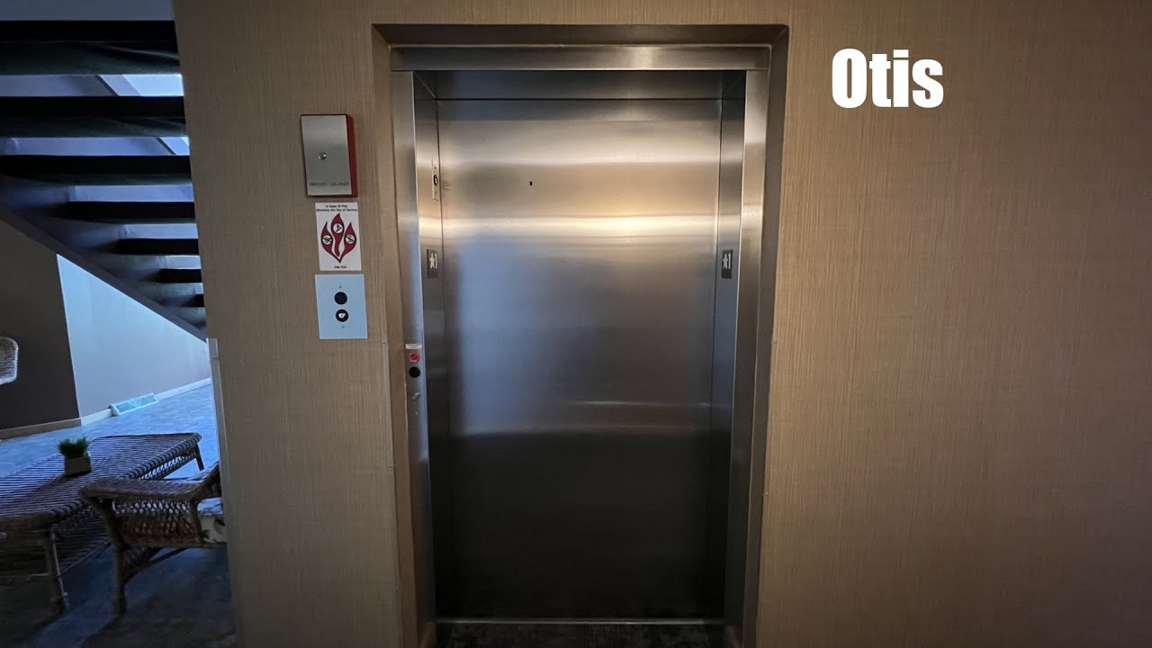 Newer Otis Hydraulic Elevator @ The Ashbrooke Hotel - Egg Harbor, WI ...