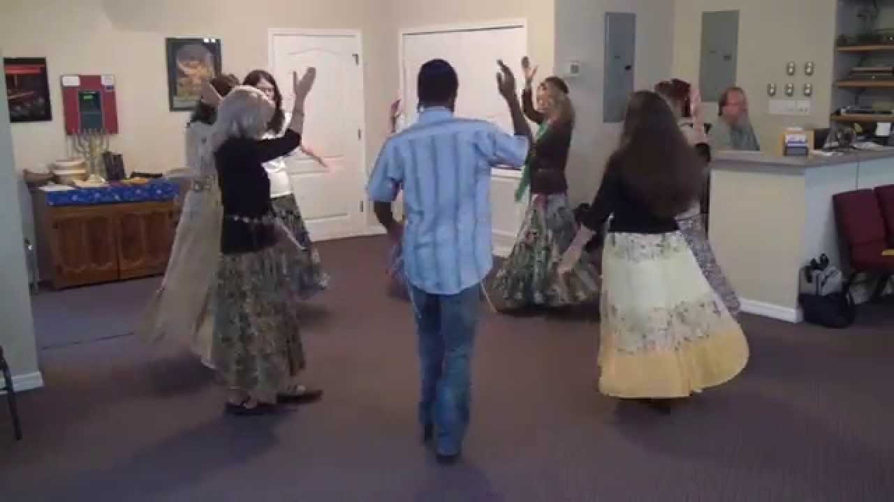MESSIANIC DANCE: THE GOD OF ABRAHAM by Liberated Wailing Wall - YouTube