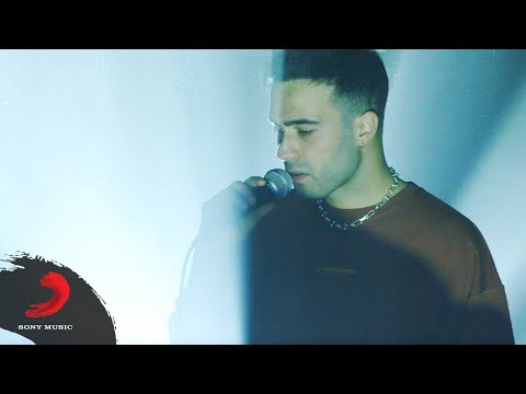 Mert Demir - ELLERİMDE PATLADI BOMBA | KİMİM LAN BEN? Live