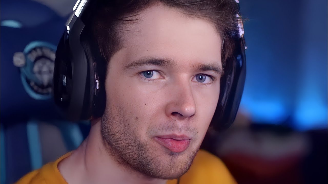 Twitter is not happy with DanTDM... - YouTube