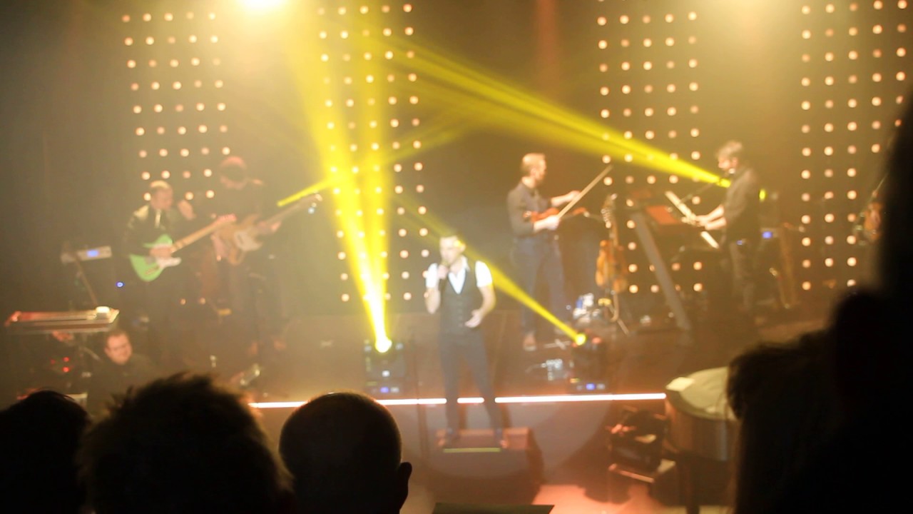Nathan Carter Live Wagon Wheel - The Wanna Dance Tour 2017 - YouTube