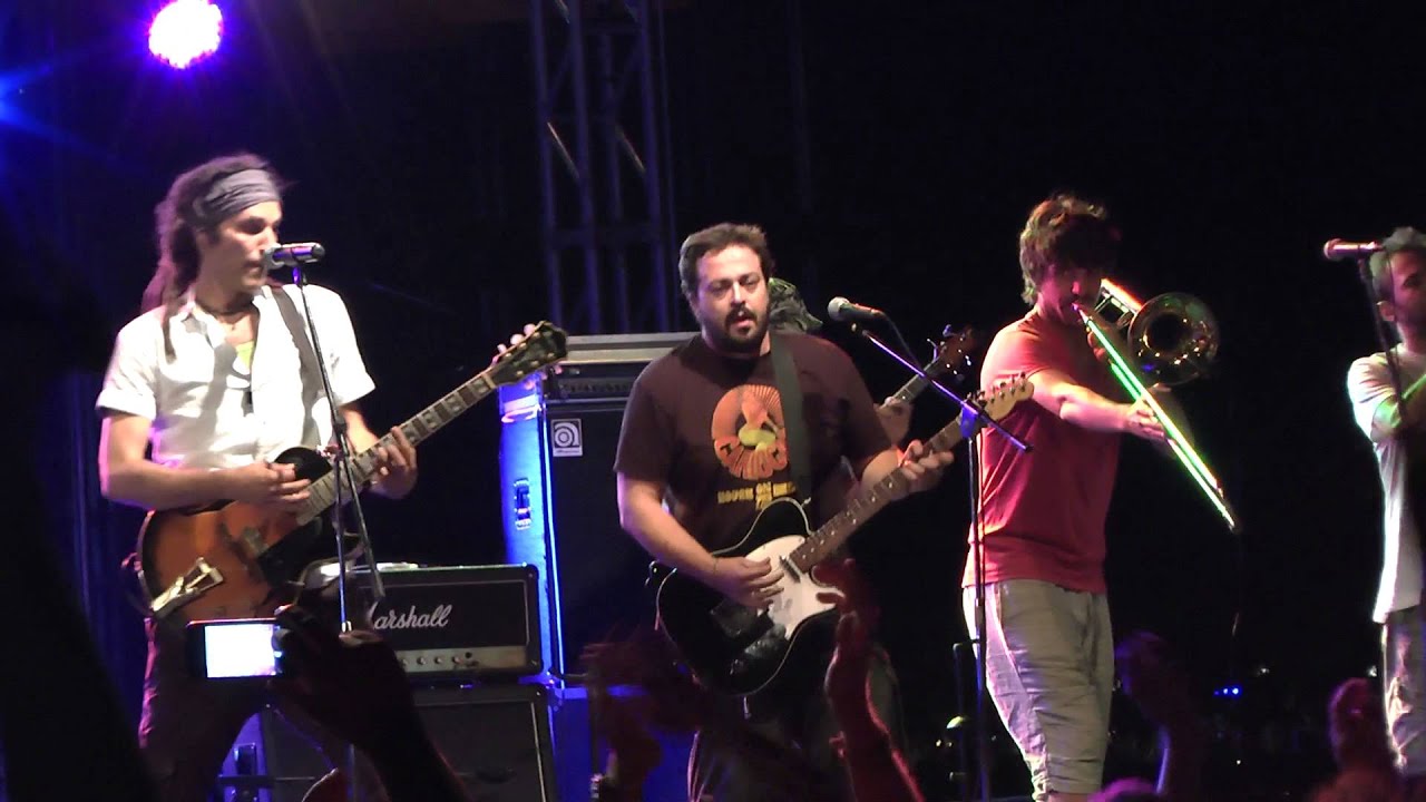 Locomondo - Δεν κάνει κρυο στην Ελλάδα - live at Bolivar (Αλιμος 6-9 ...