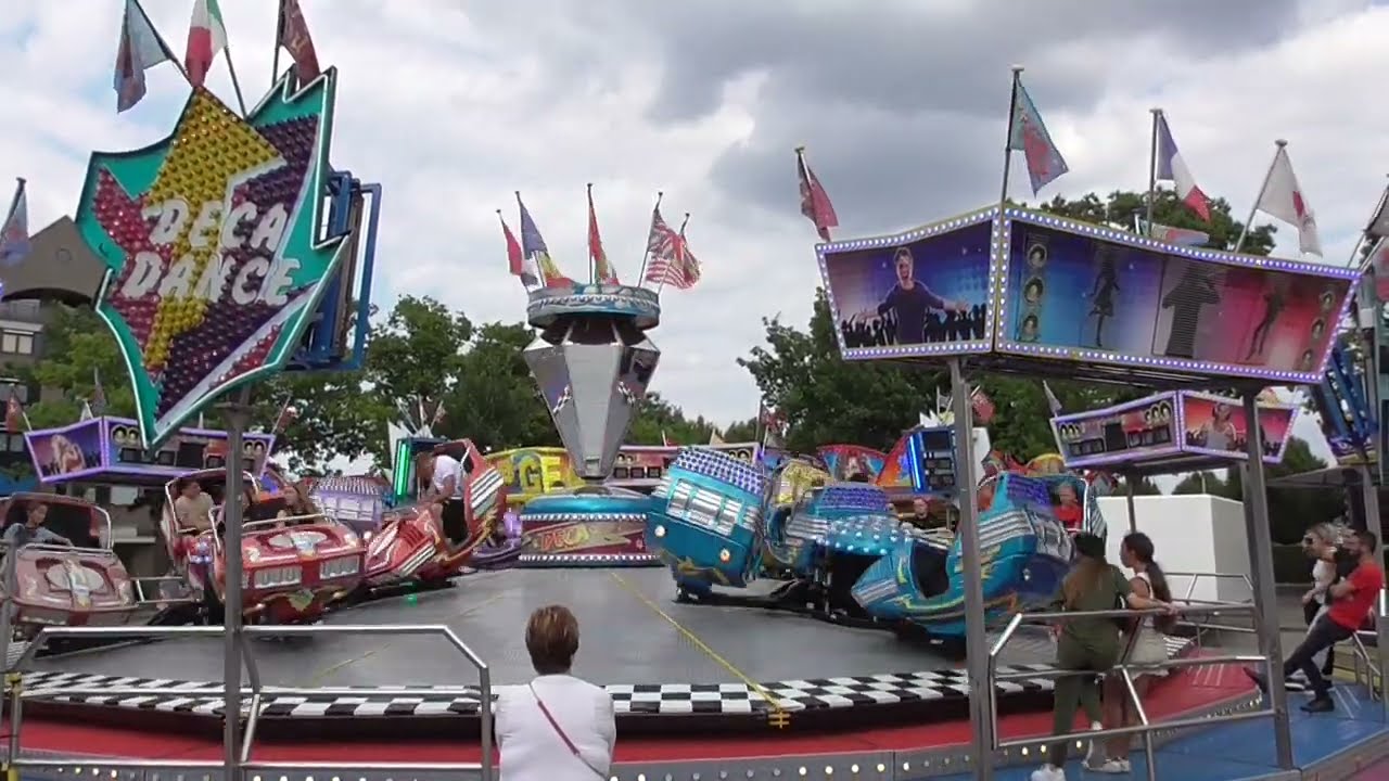 Deca Dance (Vale) Offride - Kermis Oss 2022 - YouTube